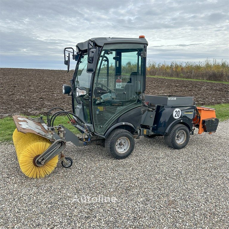 Prodaje se Kärcher MIC 34C Professioal vozilo za čišćenje ulica na aukciji