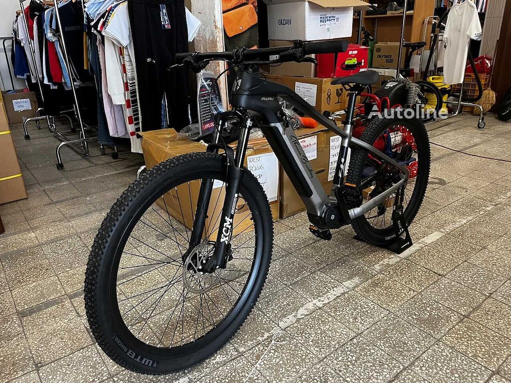 Prodaje se Thomas XCM bike na aukciji