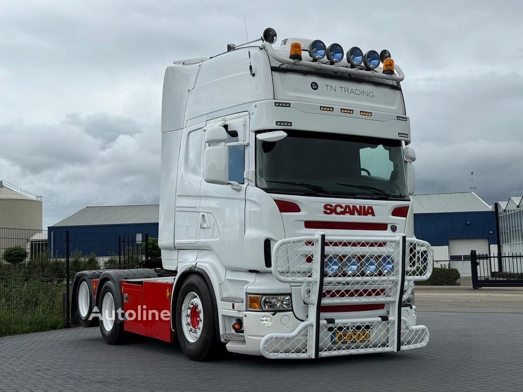 Scania R560 V8 SHOW TRUCK, RETARDER, LEATHER, I-PARK, TOP. tegljač