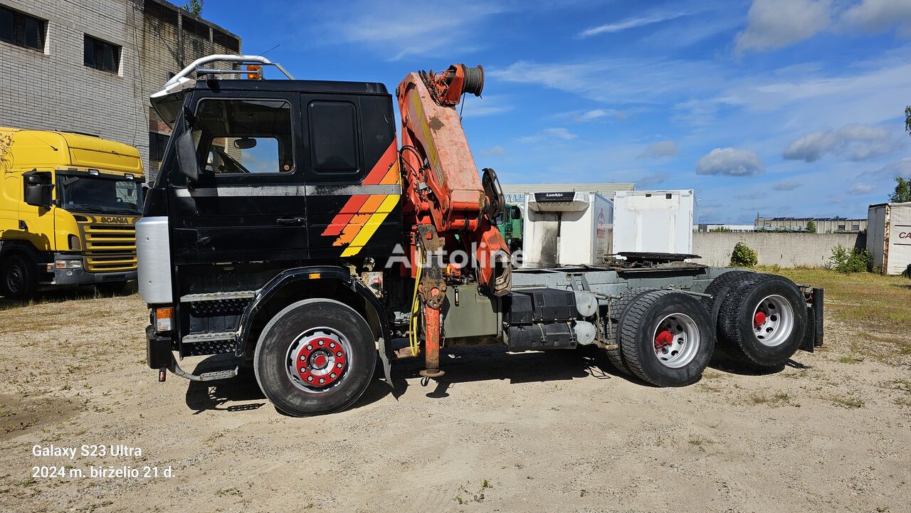 Scania 113 360 6x2 tegljač