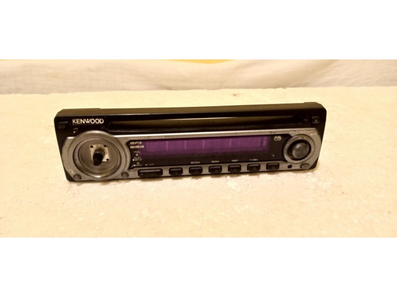 Auto radio Kenwood KDC-WF431A prednji panel