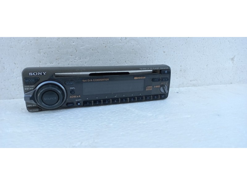 Auto radio Sony CDX-4270R prednji panel