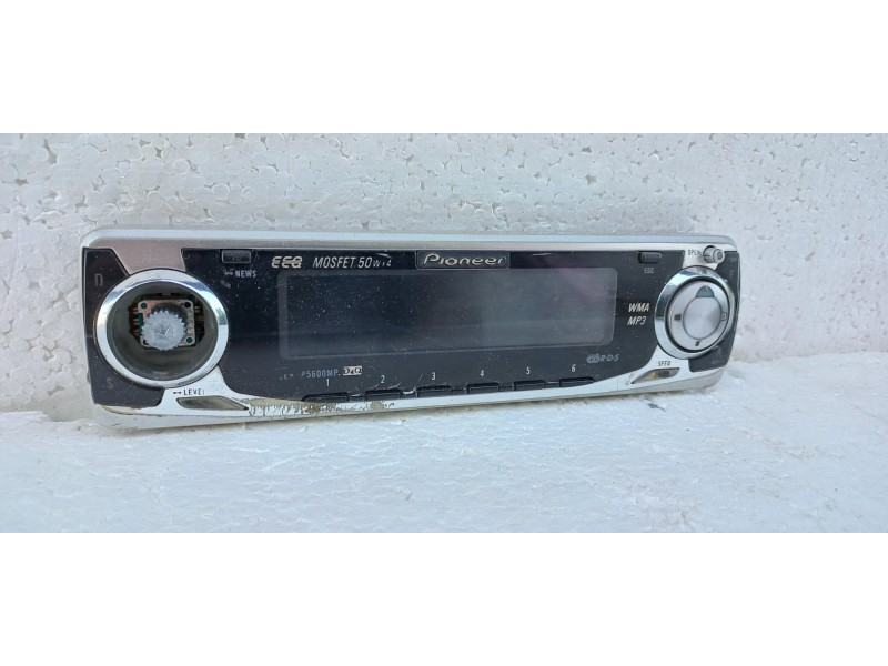 Auto radio Pioneer DEH-P5600MP prednji panel