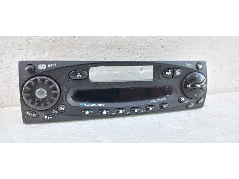Auto radio Blaupunkt Kingston DJ prednjipanel