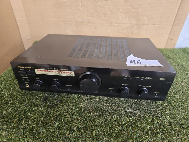 kvalitetno Pioneer A-209R stereo pojačalo