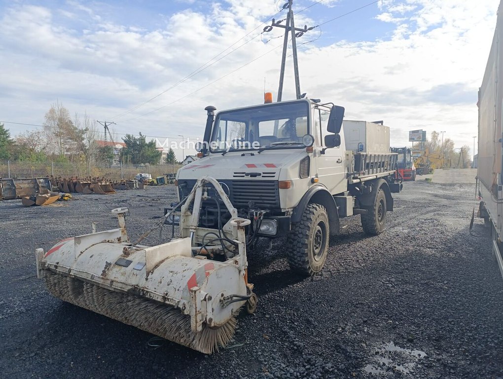 Mercedes-Benz Unimog 427/11 prskalica bitu-emulzije