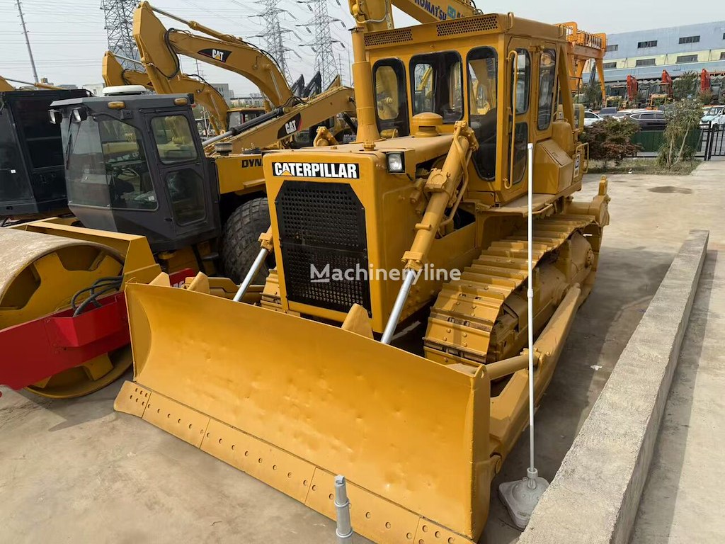 Caterpillar D8K buldožer