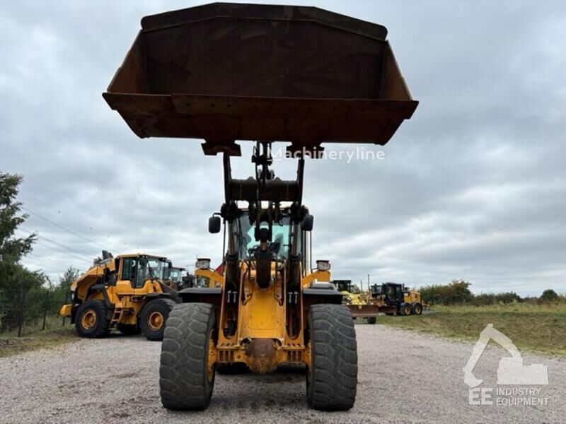 Volvo L 120 H prednji utovarivač