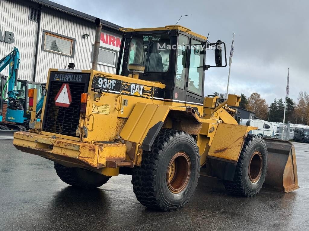 Caterpillar 938 F II prednji utovarivač