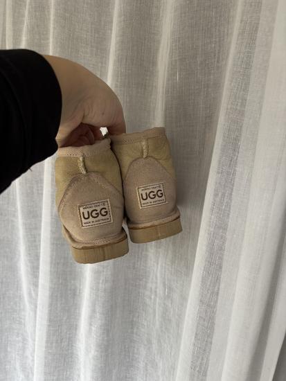 Ugg
