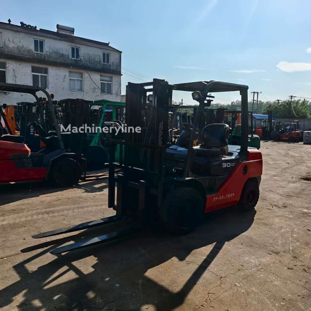 Toyota 8FD30 dizel viljuškar