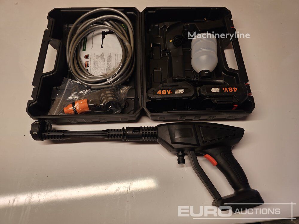 Prodaje se Cordless Pressure Washer, Spray FoamTank, Hose, 2 Batteries perač pod pritiskom na aukciji