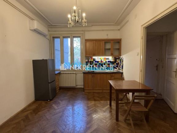 Zvezdara, Bulevar kralja Aleksandra, Batutova, 2.5 stan, 60m2, 540 EUR