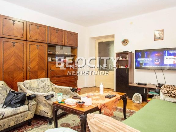 Zemun, Centar, Vrtlarska, 2.0, 65m2, 190000EUR