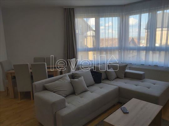 Stan,Petrovaradin,Petrovaradin,kv: 85.00, € 176000