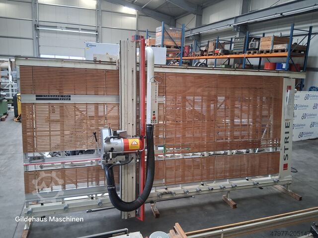 Vertikalna panelna testera
Striebig TRK 3 5220A