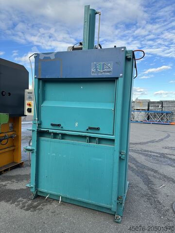 Baler
Austropressen APV 300