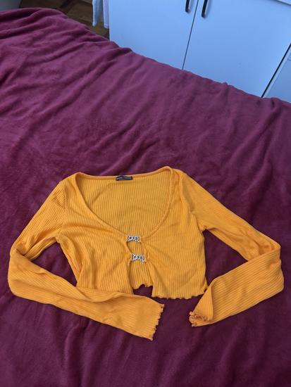 Crop top bershka majica nova