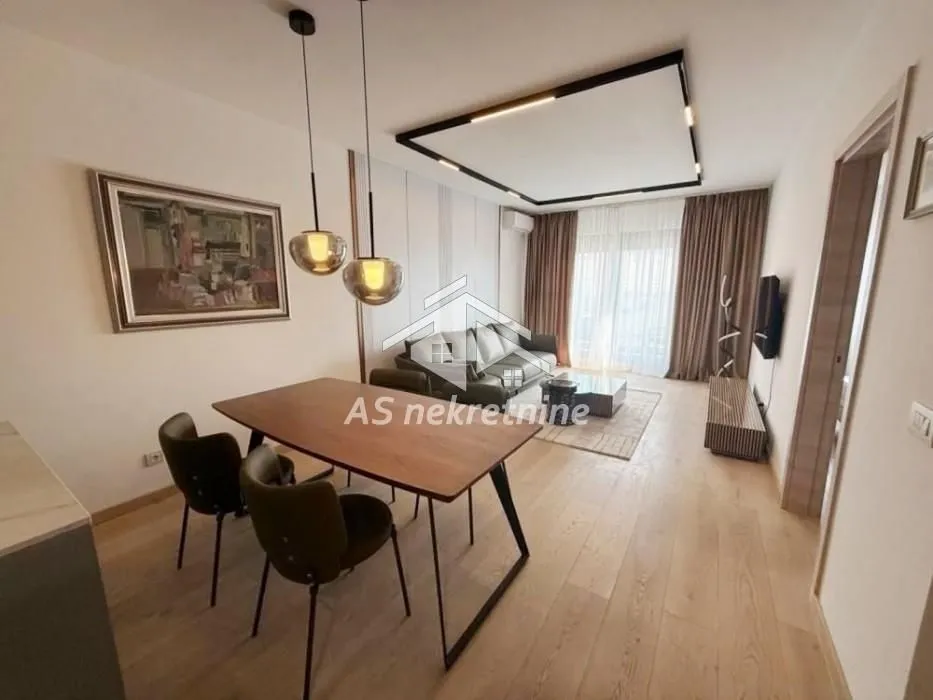 Izdavanje, dvosoban stan, 60m², Novi Beograd Sve Podlokacije, Beograd