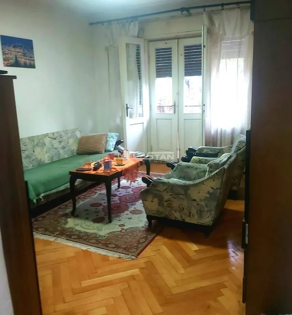Prodaja, dvosoban stan, 66m², Zemun Centar, Zemun Sve Podlokacije