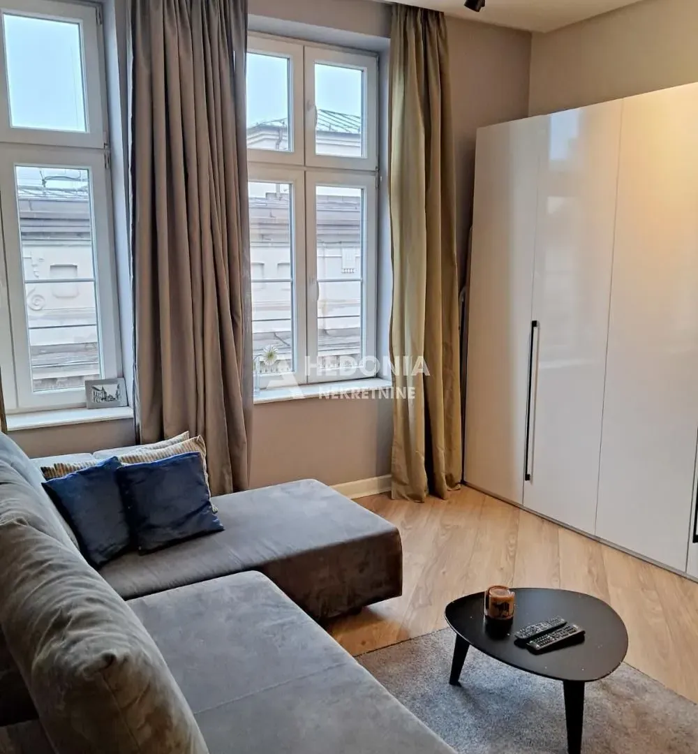 Prodaja, trosoban stan, 73m², Stari Grad, Beograd