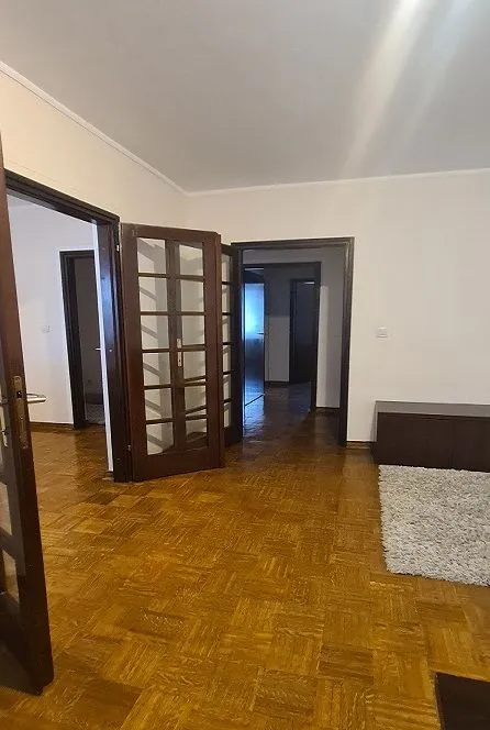 Prodaja, trosoban stan, 90m², Novi Beograd Sve Podlokacije, Beograd