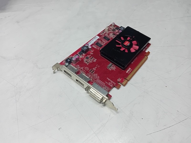 pci-e grafika 1gb HD6570  amd radeon ispravna