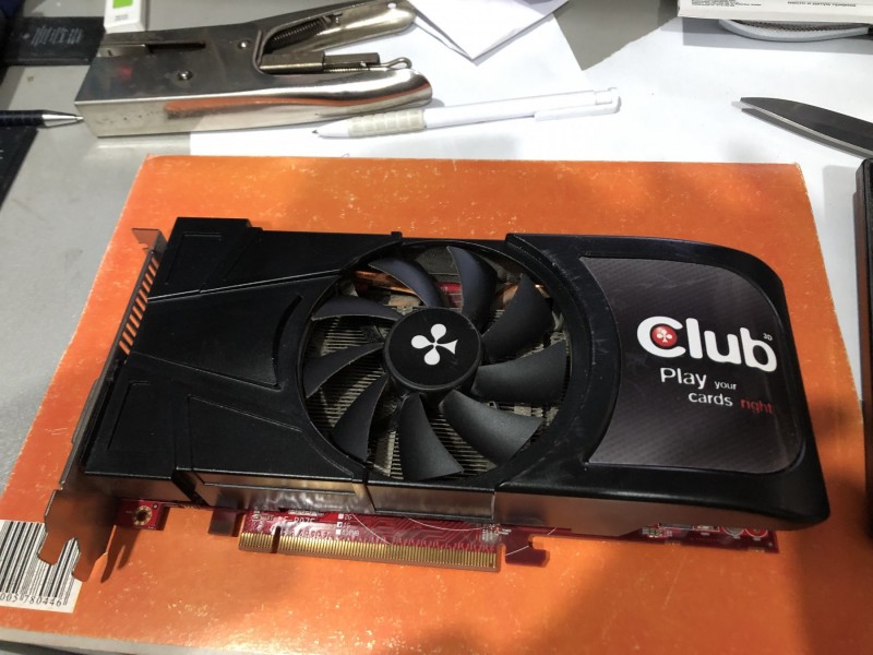 CLUB 3D CGAX-68524 1gb DDR5 Br.31