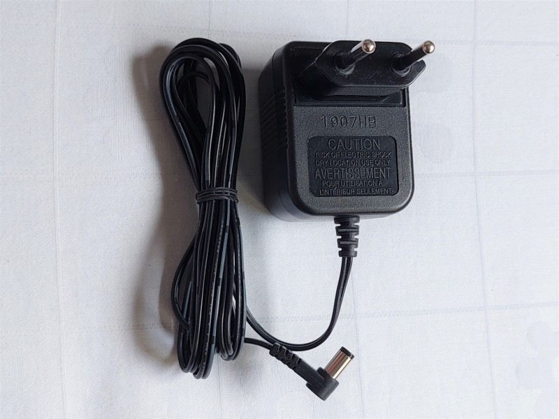 DVE Punjač Adapter 9.3V 210mA (5.5x2.5)