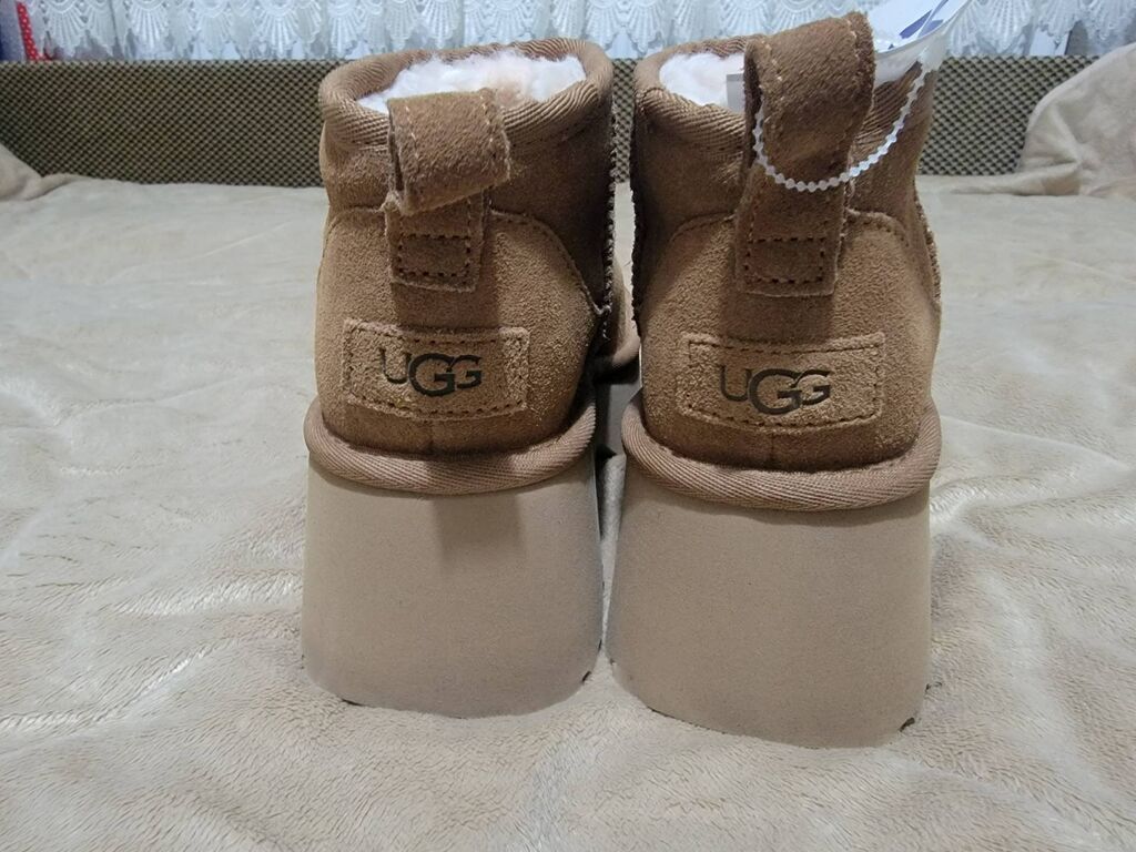 Ugg obuća 37, bоја - Braon