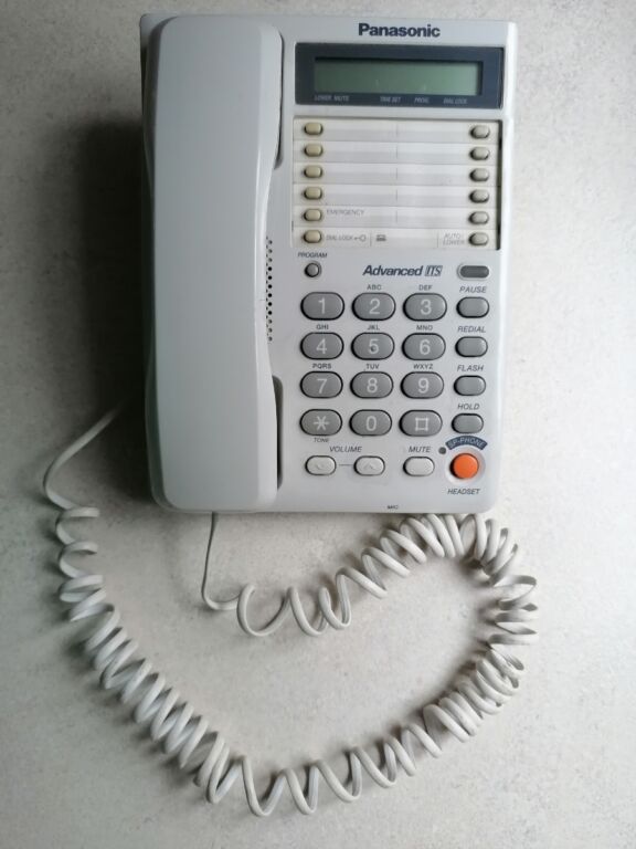 Fiksni telefon