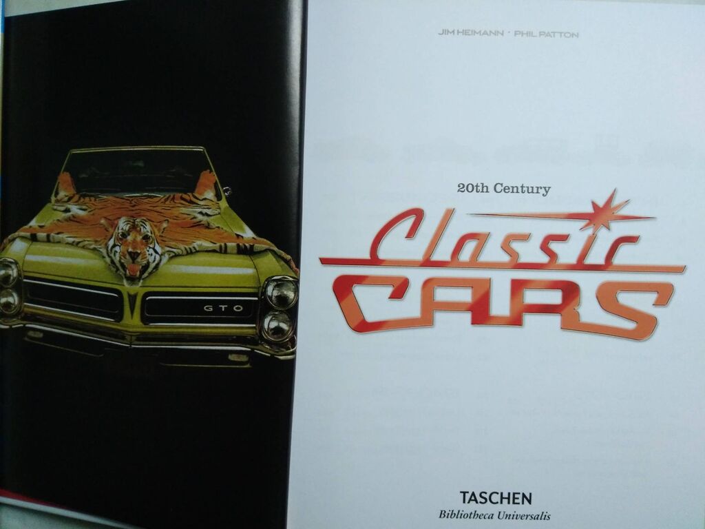 Knjiga:The 20th Century Classic Cars 2023.god. 592 str. 20 cm. tvrdi