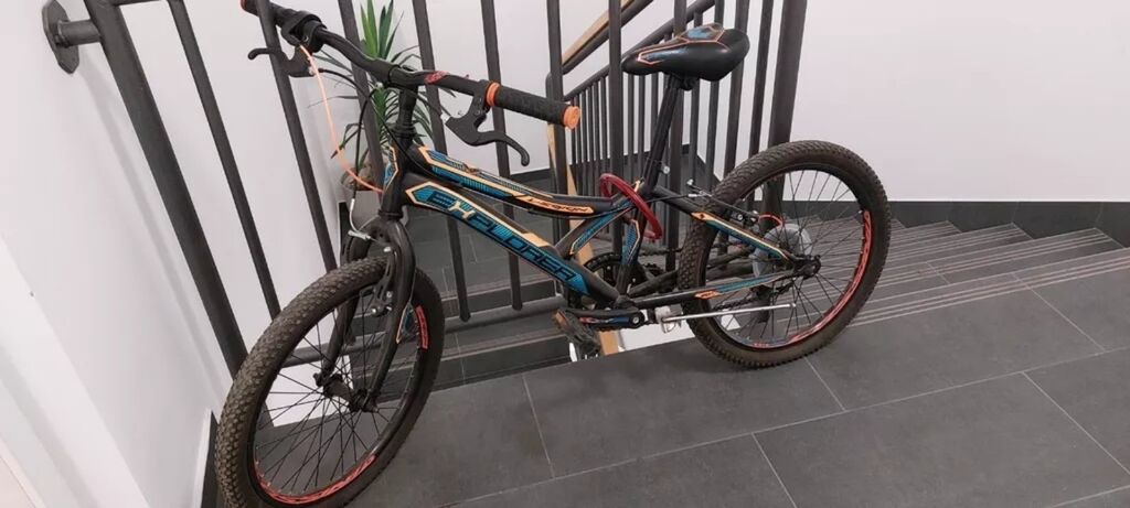 Dečiji/teen MTB bicikl – Predator, TOP stanje - Veličina točkova: 24"