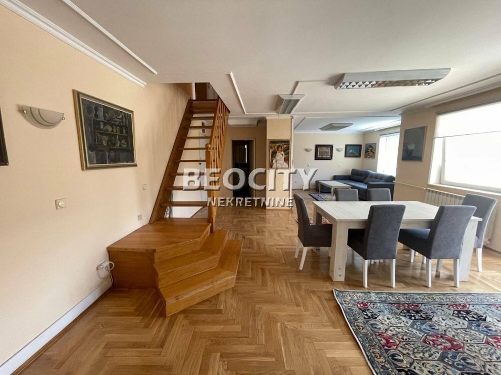 Vračar, Hram Svetog Save, Sokolska, 4.0, 130m2, 1200EUR