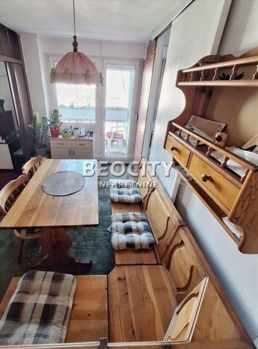 Novi Sad, Liman 3, Balzakova, 3.0, 67m2, 175000EUR