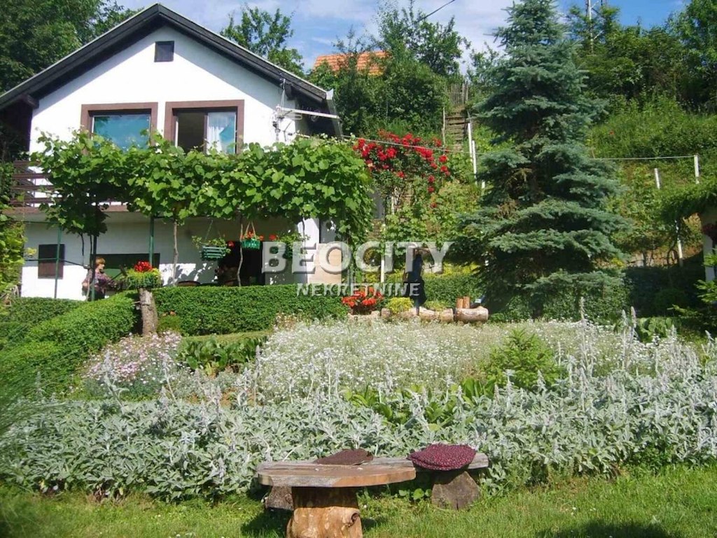 Novi Sad, Sremska Kamenica, , 2.0, 64m2, 149000EUR
