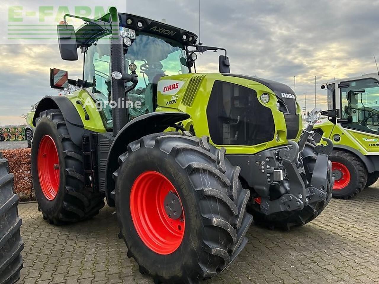 Claas axion 810 cm cebis traktor točkaš