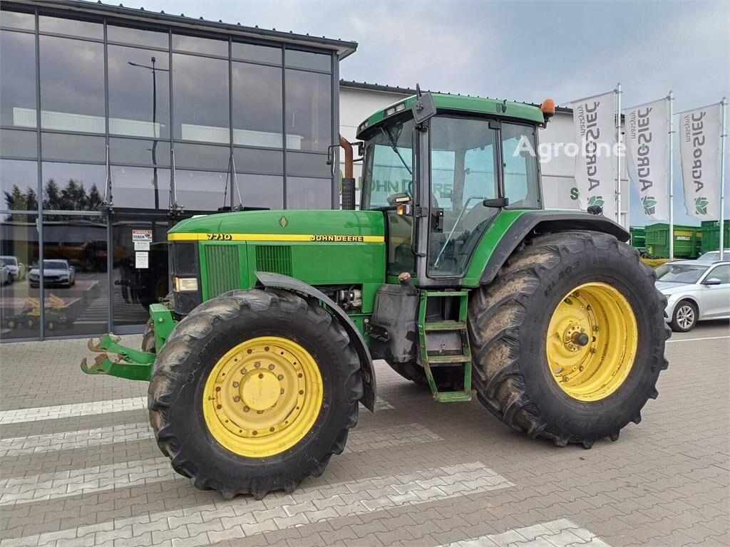 John Deere 7710 traktor točkaš