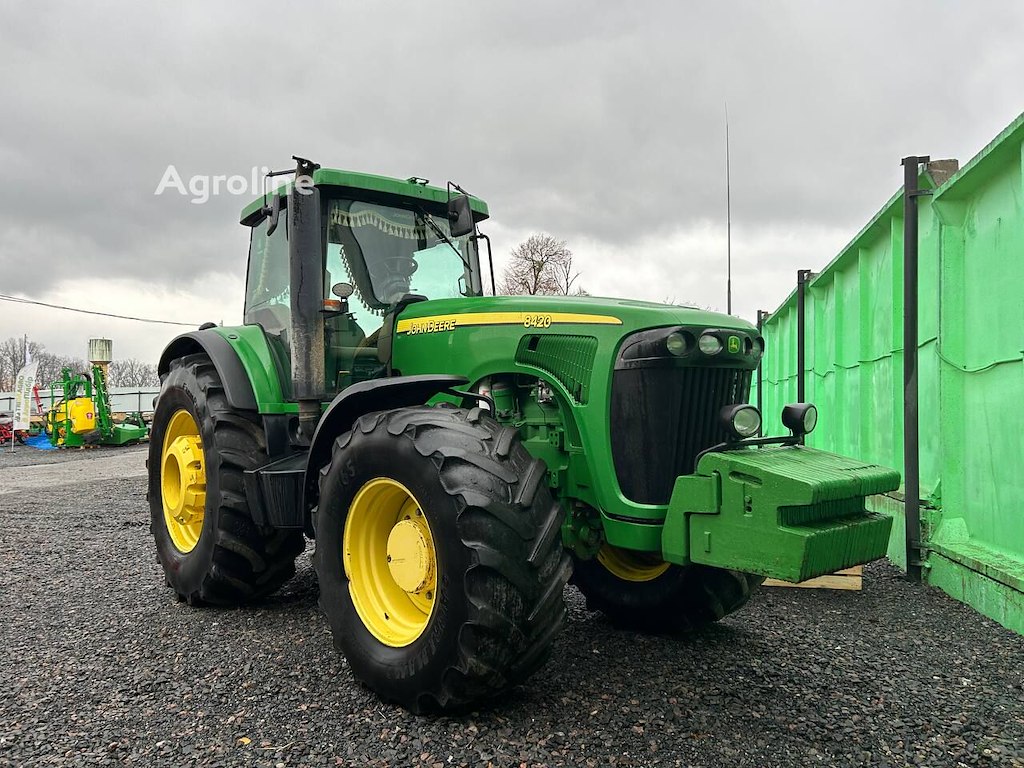 John Deere 8420 traktor točkaš