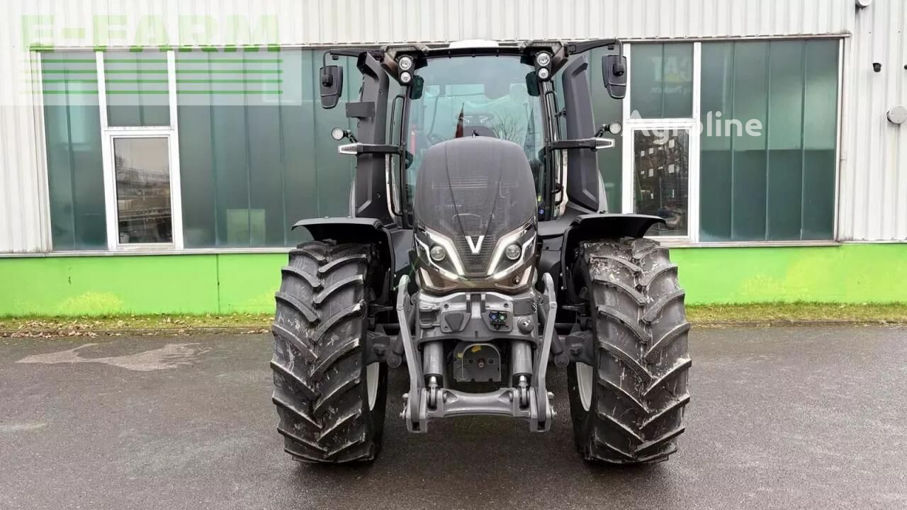 Valtra q 285 traktor točkaš