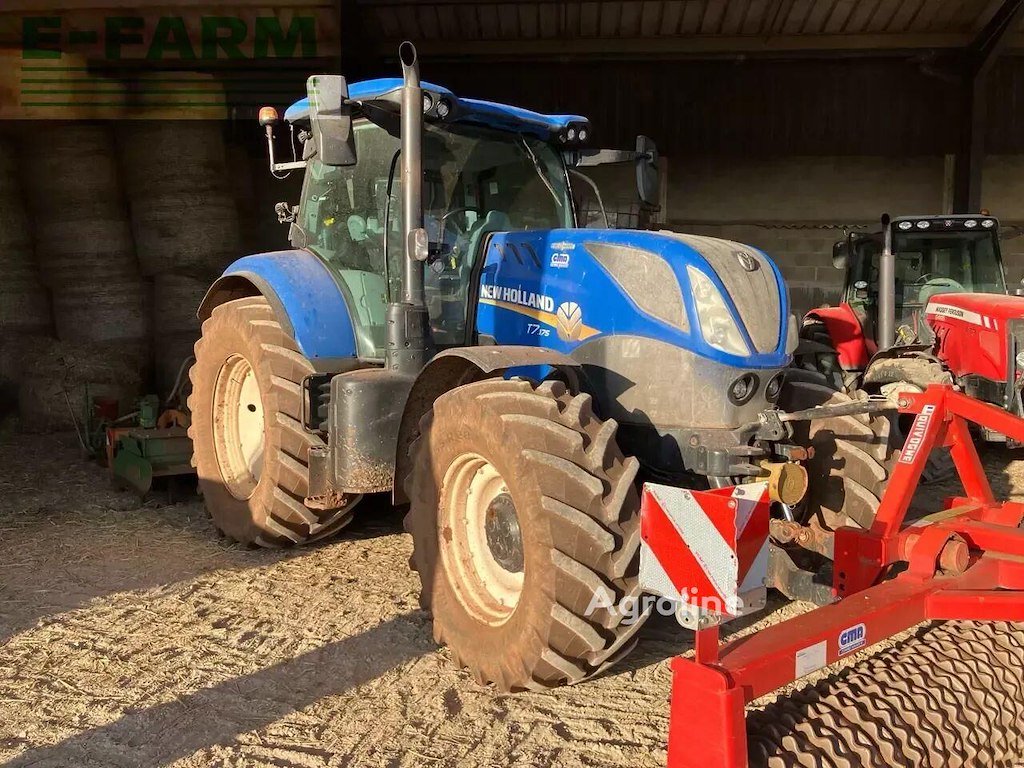 New Holland t7 175 traktor točkaš