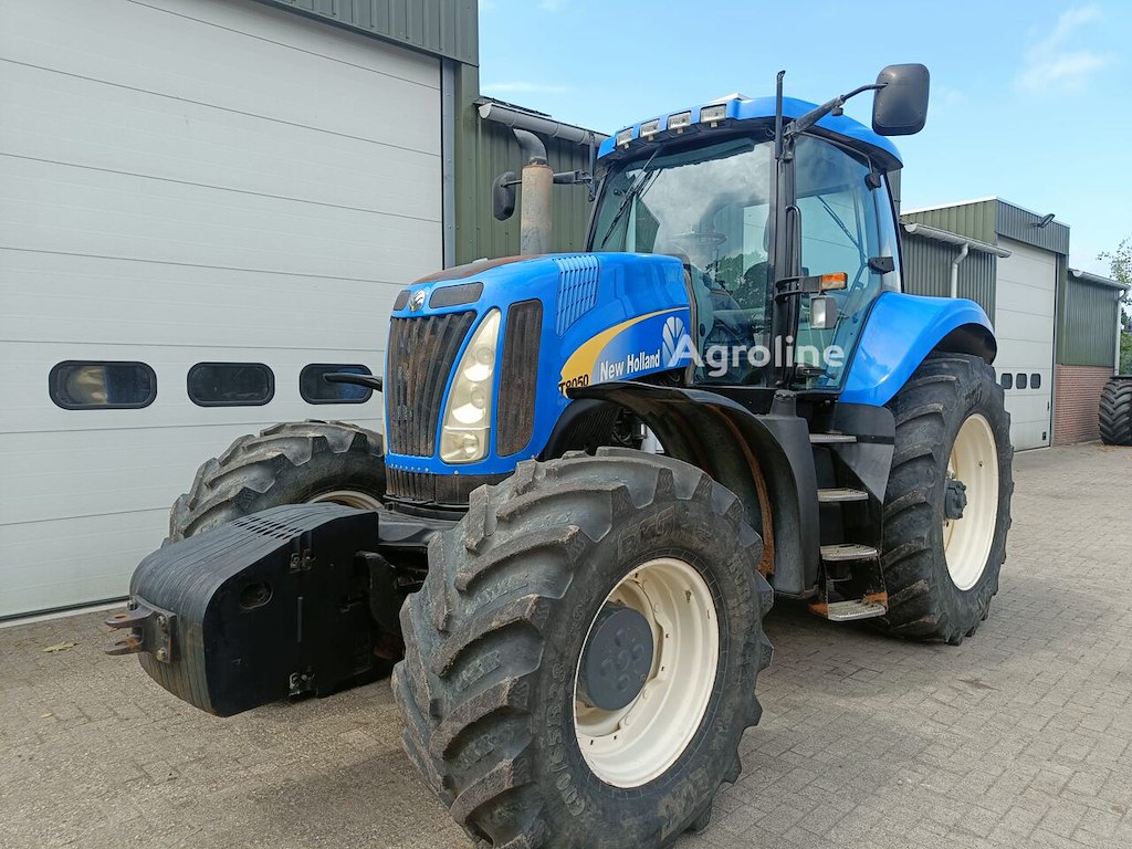 New Holland T8050 traktor točkaš