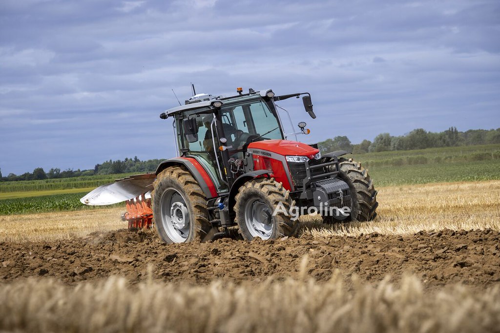 Novi Massey Ferguson 5M.145 traktor točkaš