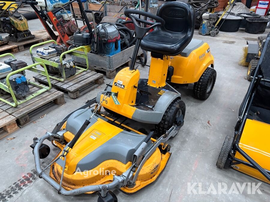Prodaje se Stiga Park compact 14 traktor kosilica na aukciji