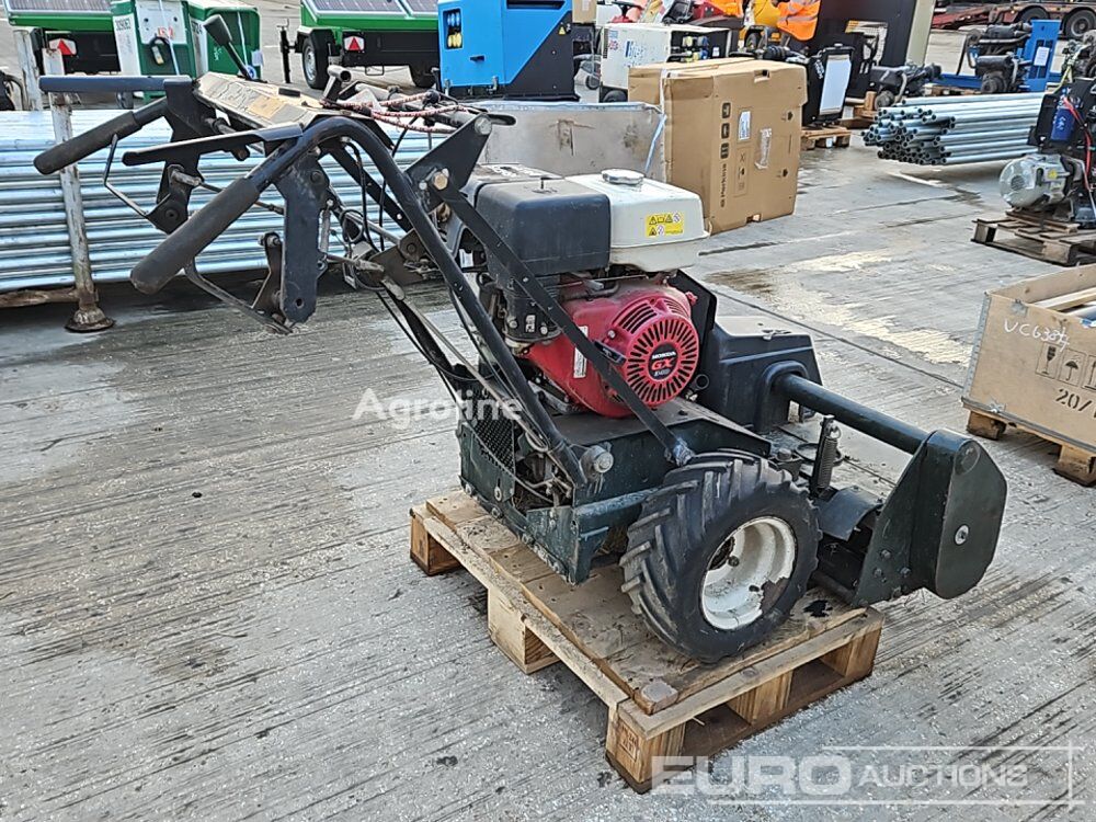 Prodaje se Hayter Petrol Walk Behind Lawnmower traktor kosilica na aukciji