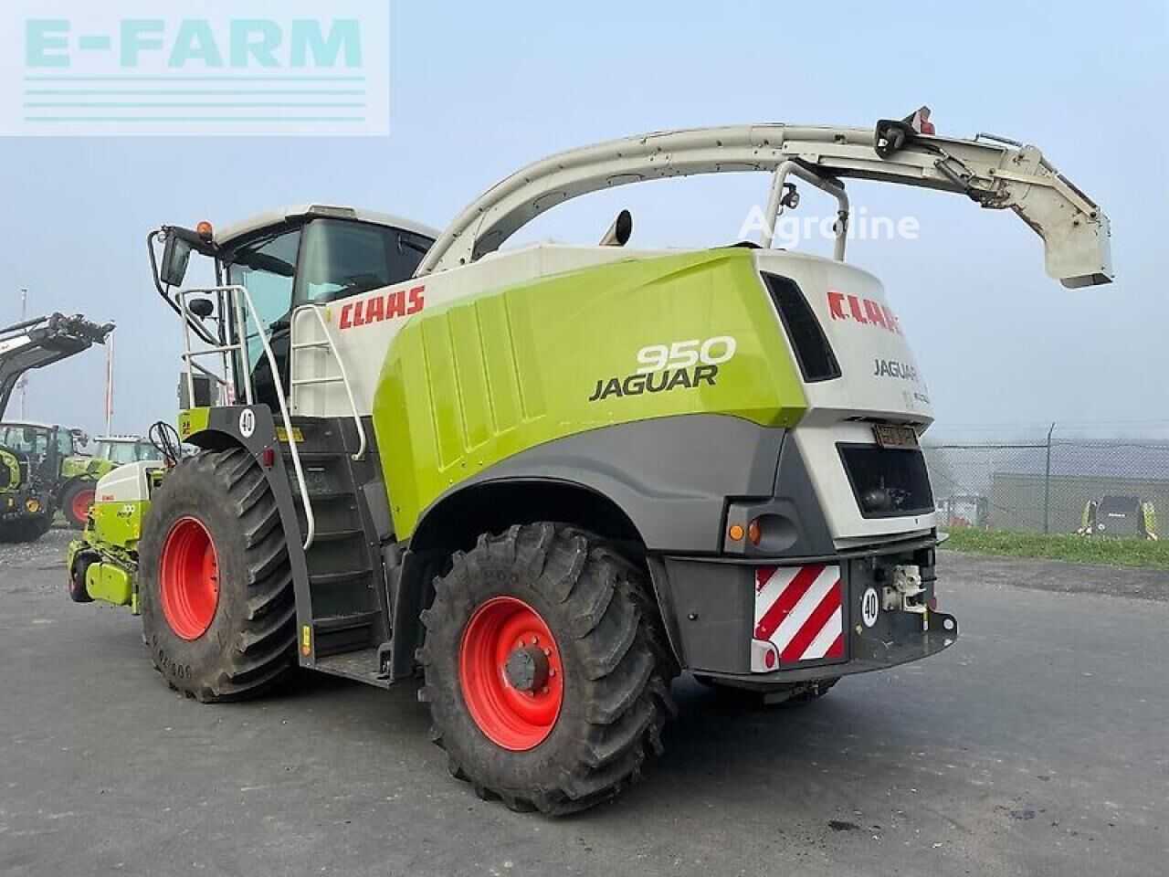 Claas jaguar 950 497 allrad mit pick-up krmni kombajn