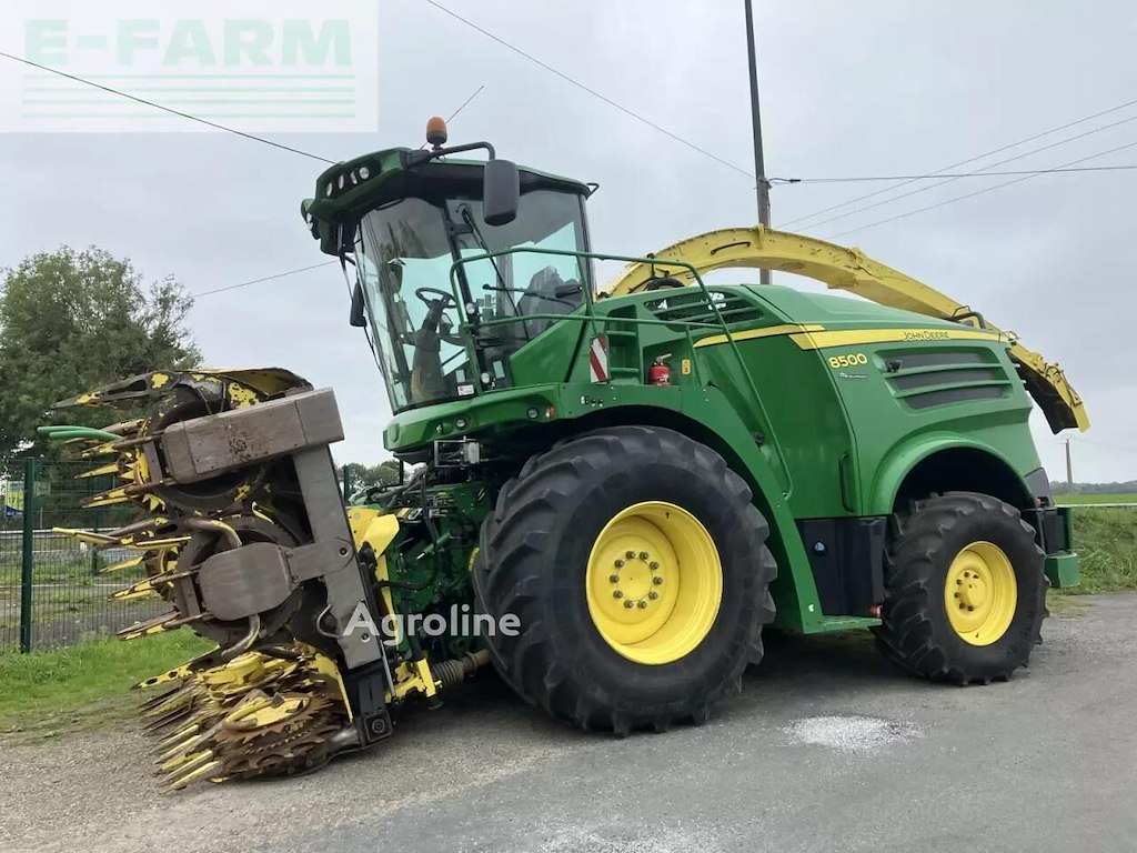 John Deere ensileuse jd 8500 4rm krmni kombajn
