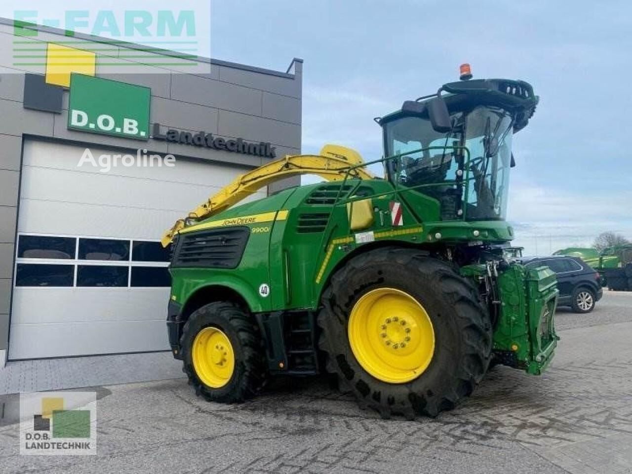 John Deere 9900 i krmni kombajn