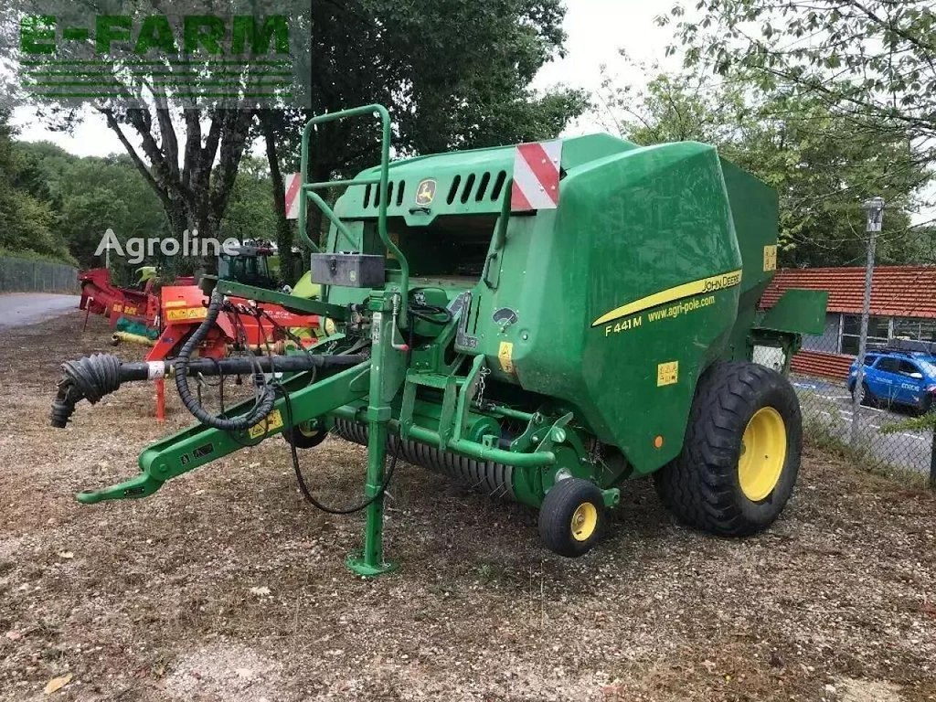 John Deere f 441 m balirka za četvrtaste bale