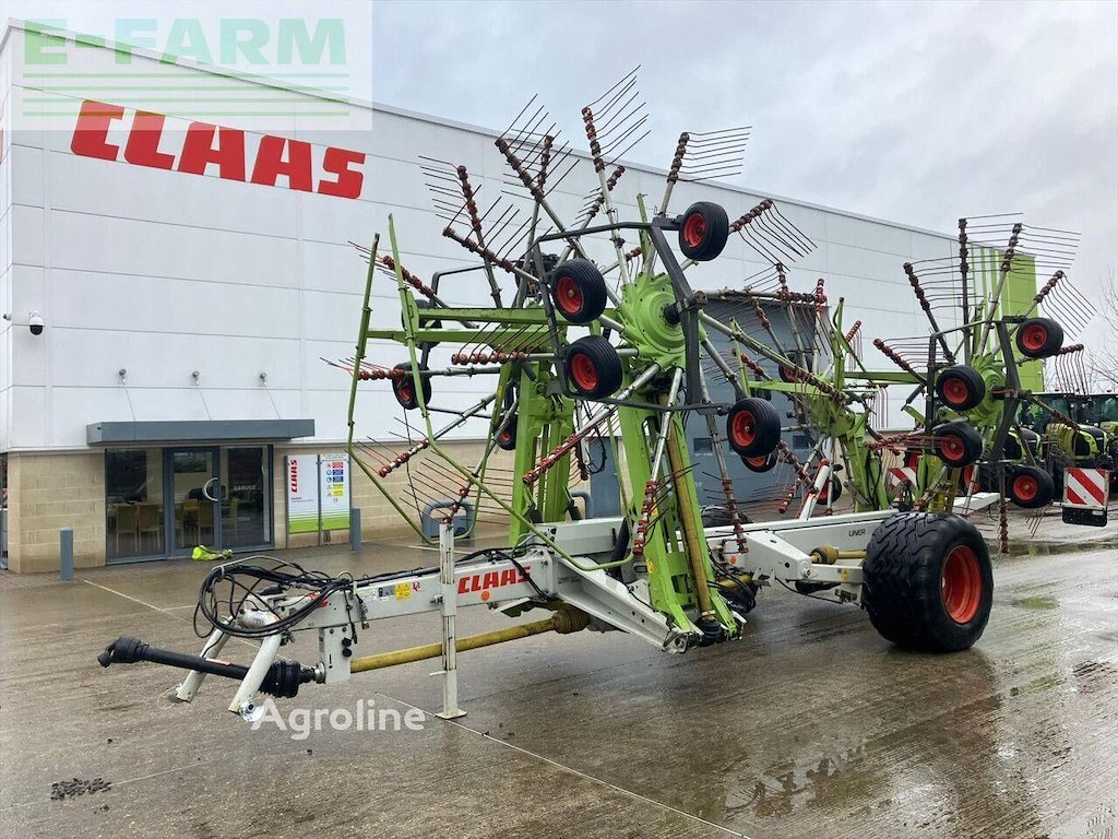 Claas LINER 3600 prevrtač sena